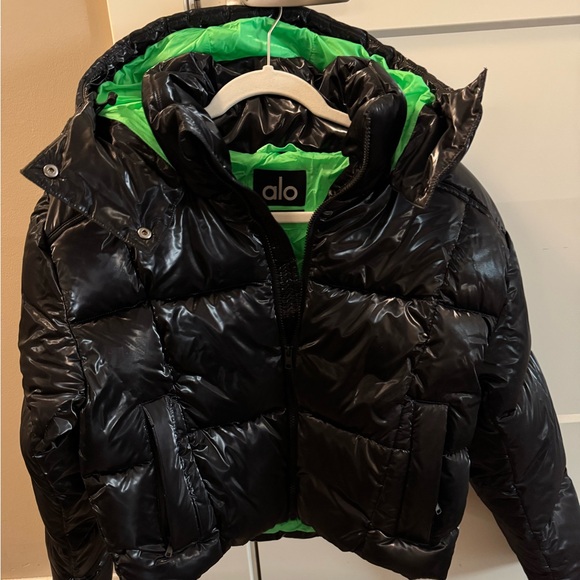 ALO Yoga | Jackets & Coats | Womens Black Alo Puffer | Poshmark
